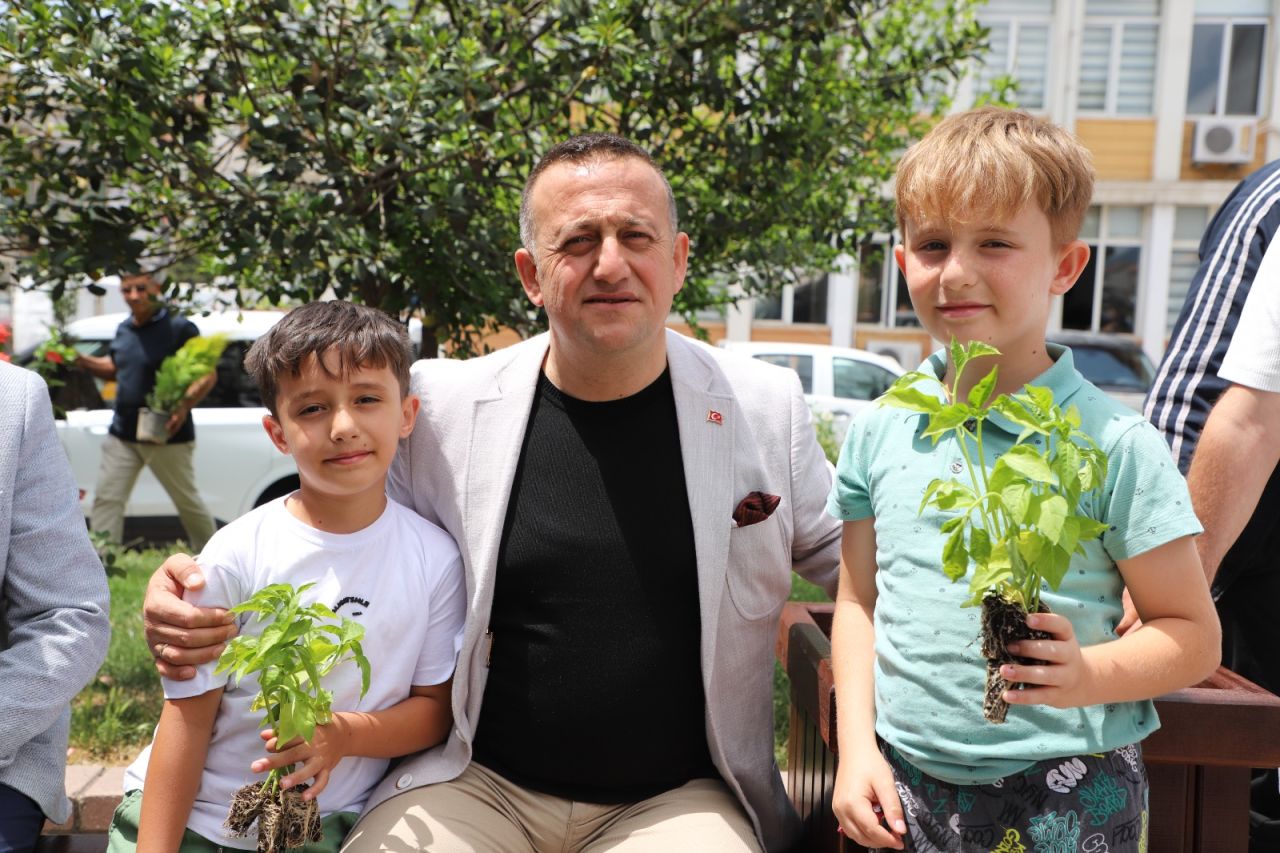 Turhal’da fidanlar geleceğe nefes oldu